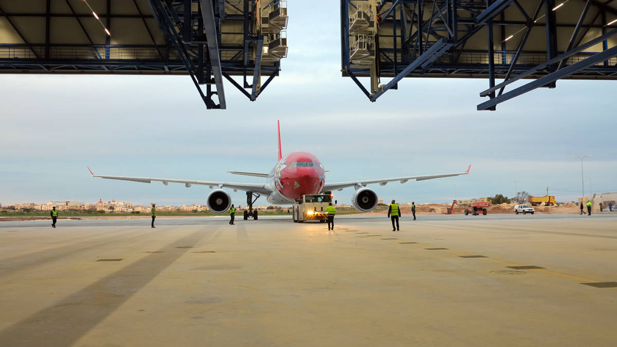 Nieuwbouw hangar Aviation Cosmetics, Malta – pelecon