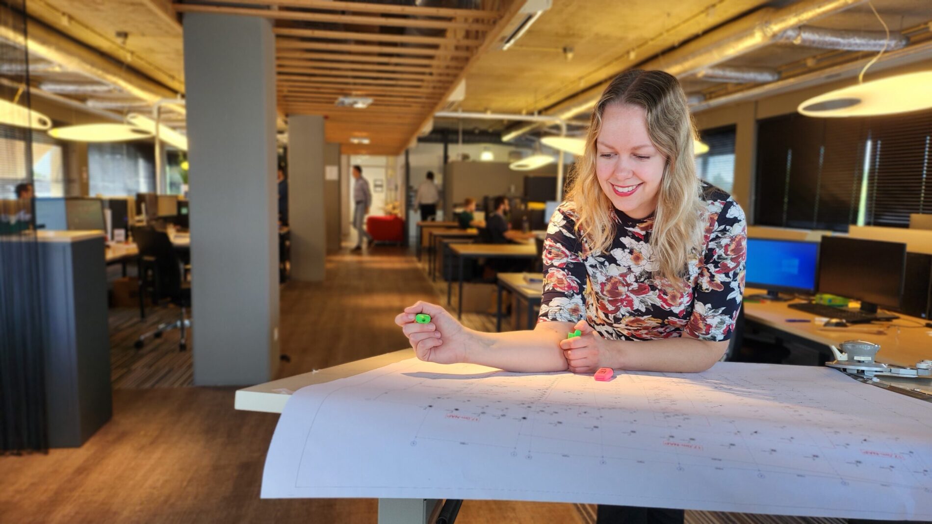 CONSTRUCTOR ELISE TELLS….. – pelecon